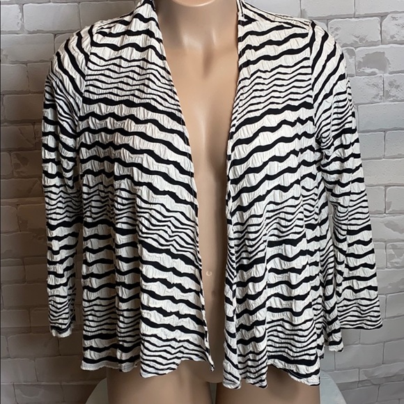 Tianello | Sweaters | Tianello By Steve Barraza Black Cream Cardigan ...